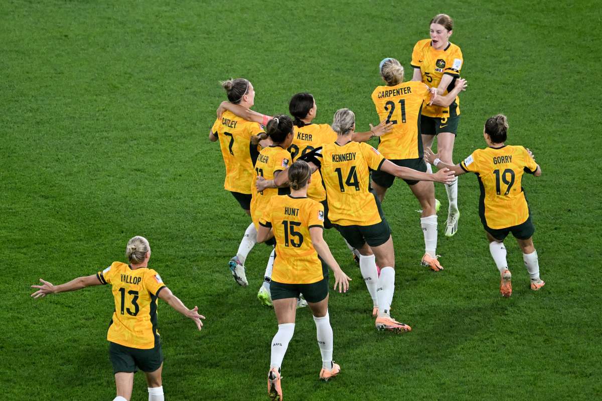 Australia reach World Cup semi-finals after shootout against France ...