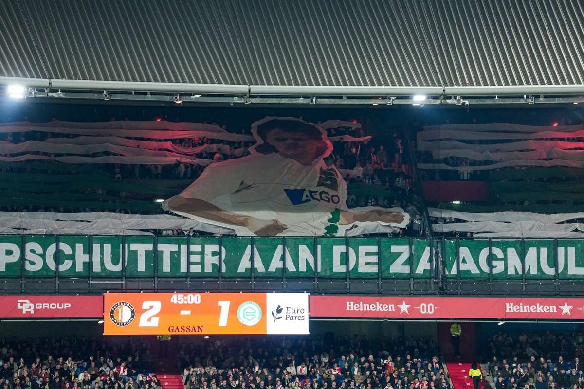 Beautiful: FC Groningen fans unveil giant banner for ill club legend ...