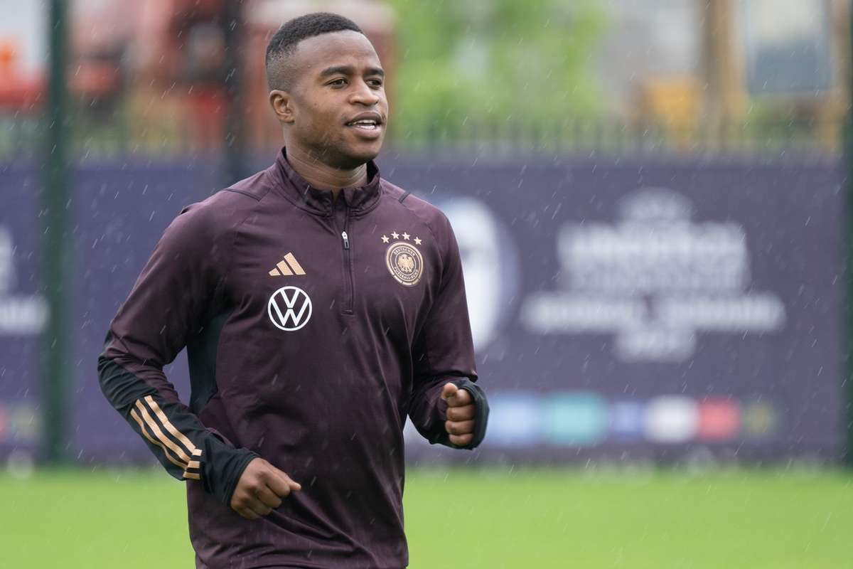 Fritz-Walter-Medaille: Gold an Youssoufa Moukoko vor Gruda und Tohumcu ...