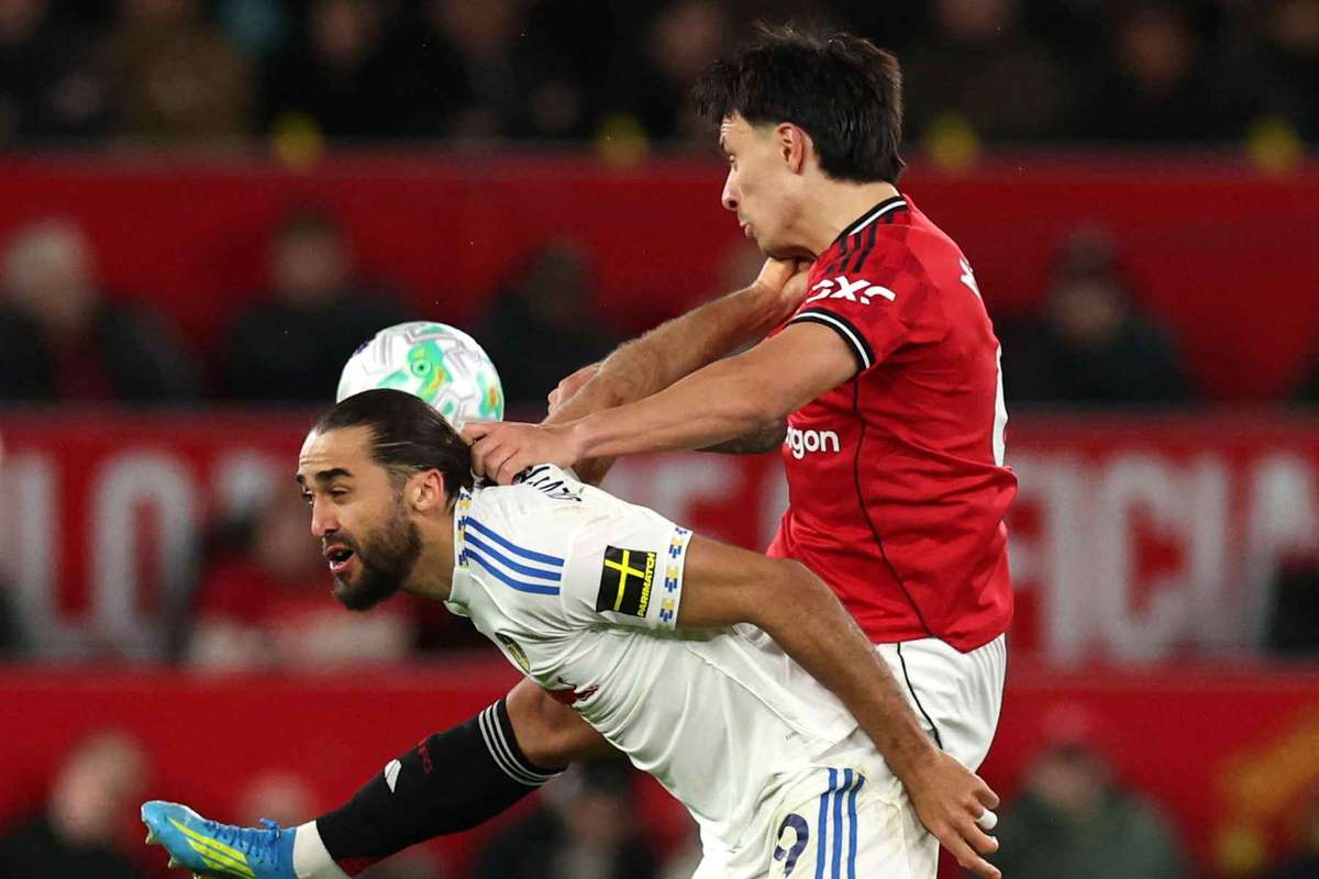 Man United launch appeal against Lisandro Martinez's red card ...