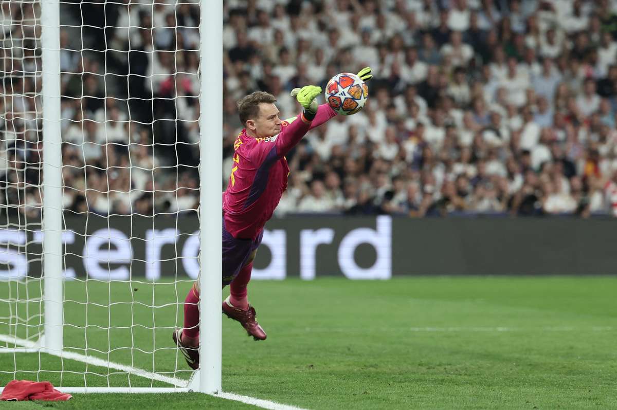 Bayern's Manuel Neuer laments 'brutal, bitter' Champions League howler ...