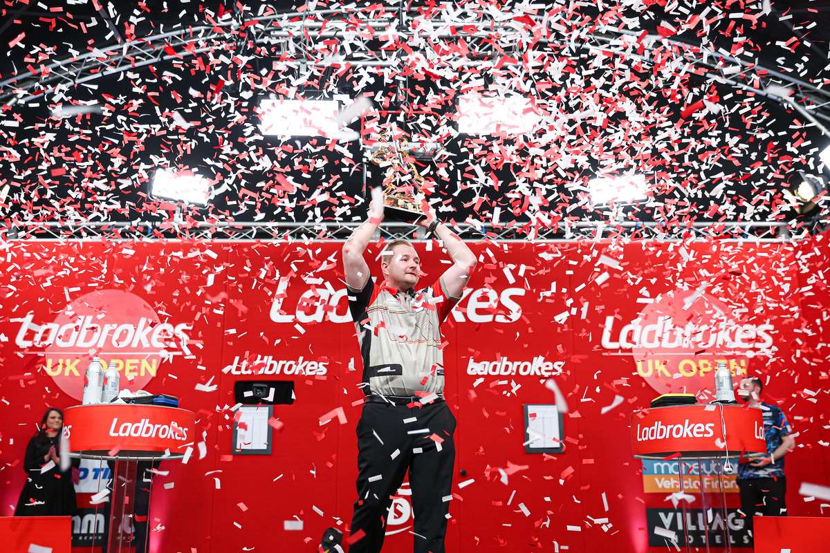 Ladbrokes UK Darts Open 2025: Latest information, TV coverage and odds ...