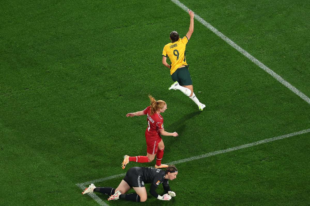 Hosts Australia ease through to last eight as wimp Denmark crash out of ...