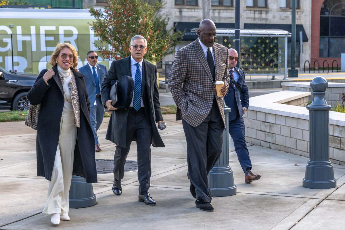 Michael Jordan shows up to court as NASCAR anti-trust case begins ...