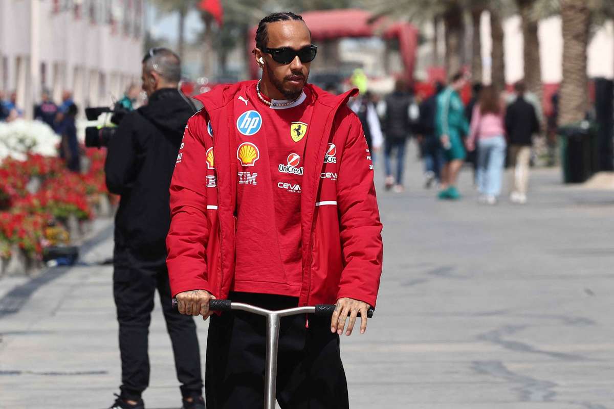 Formula 1 Lewis Hamilton Learning Italian To Bridge Language Gap At Ferrari Au