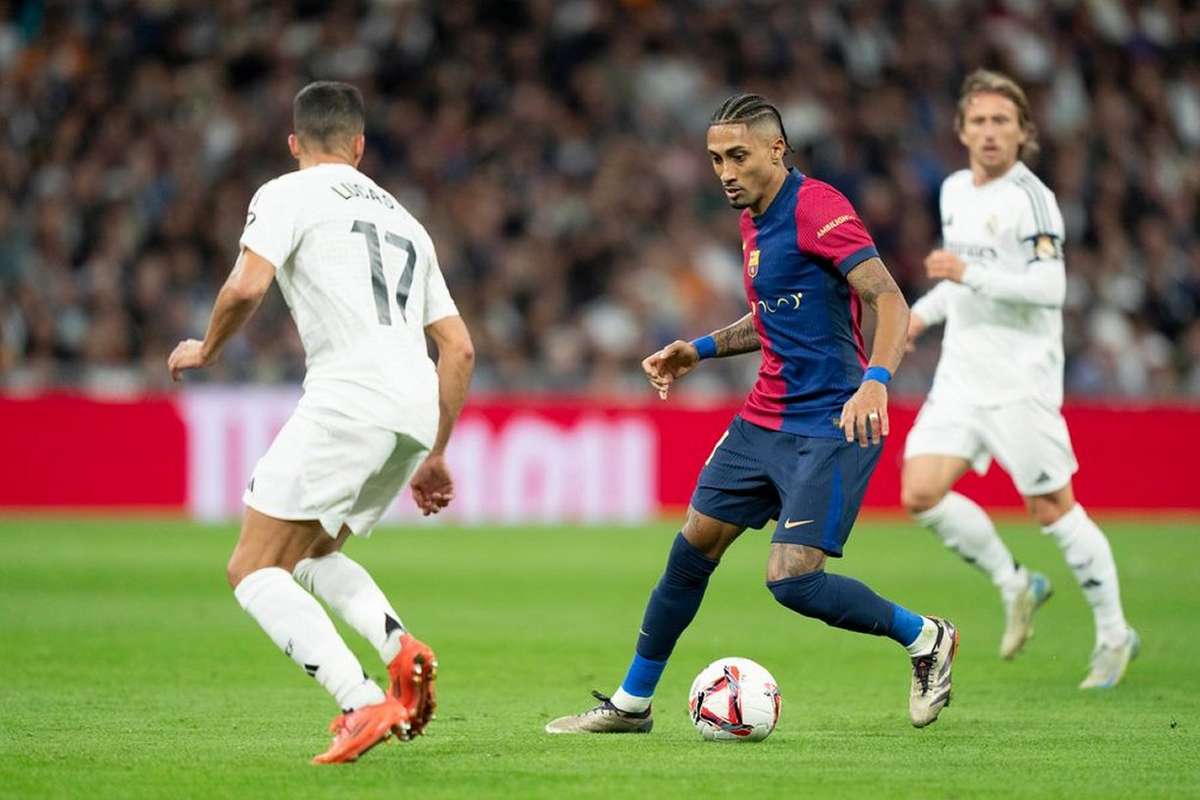 Leeds defender Firpo: Why stratospheric Raphinha numbers at Barcelona ...