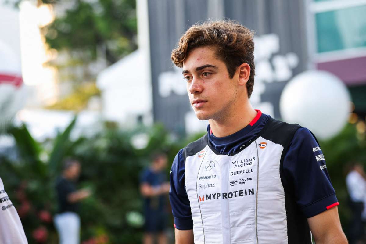 Colapinto: "Cresci muito de repente e perdi muitas coisas na vida ...