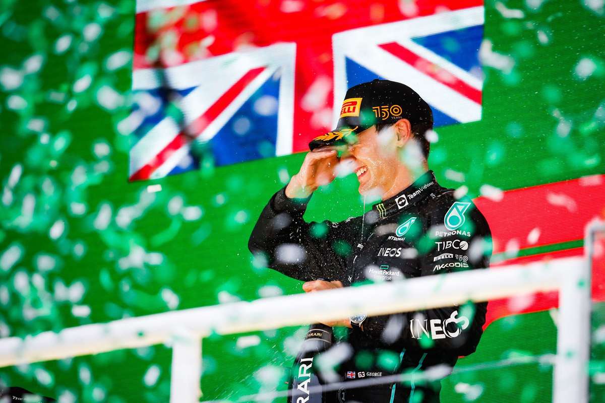 Emotional Russell pays tribute to family, team and Hamilton ...