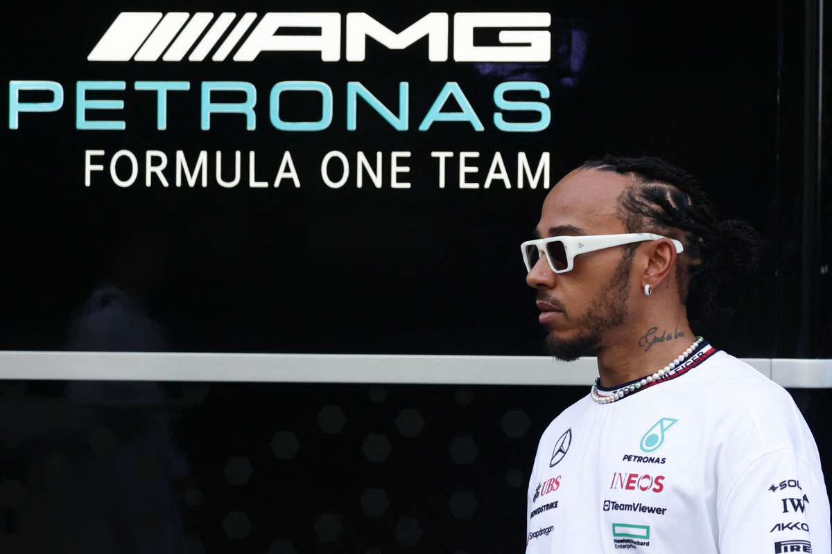 Hamilton: It's important for Formula 1 to show its values | Flashscore ...