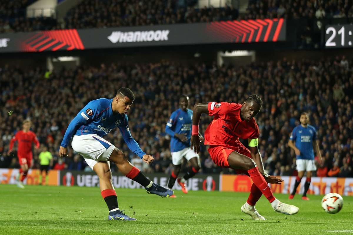 VIDEO: Rangers face scorul serii în Europa. FCSB își strică golaverajul ...
