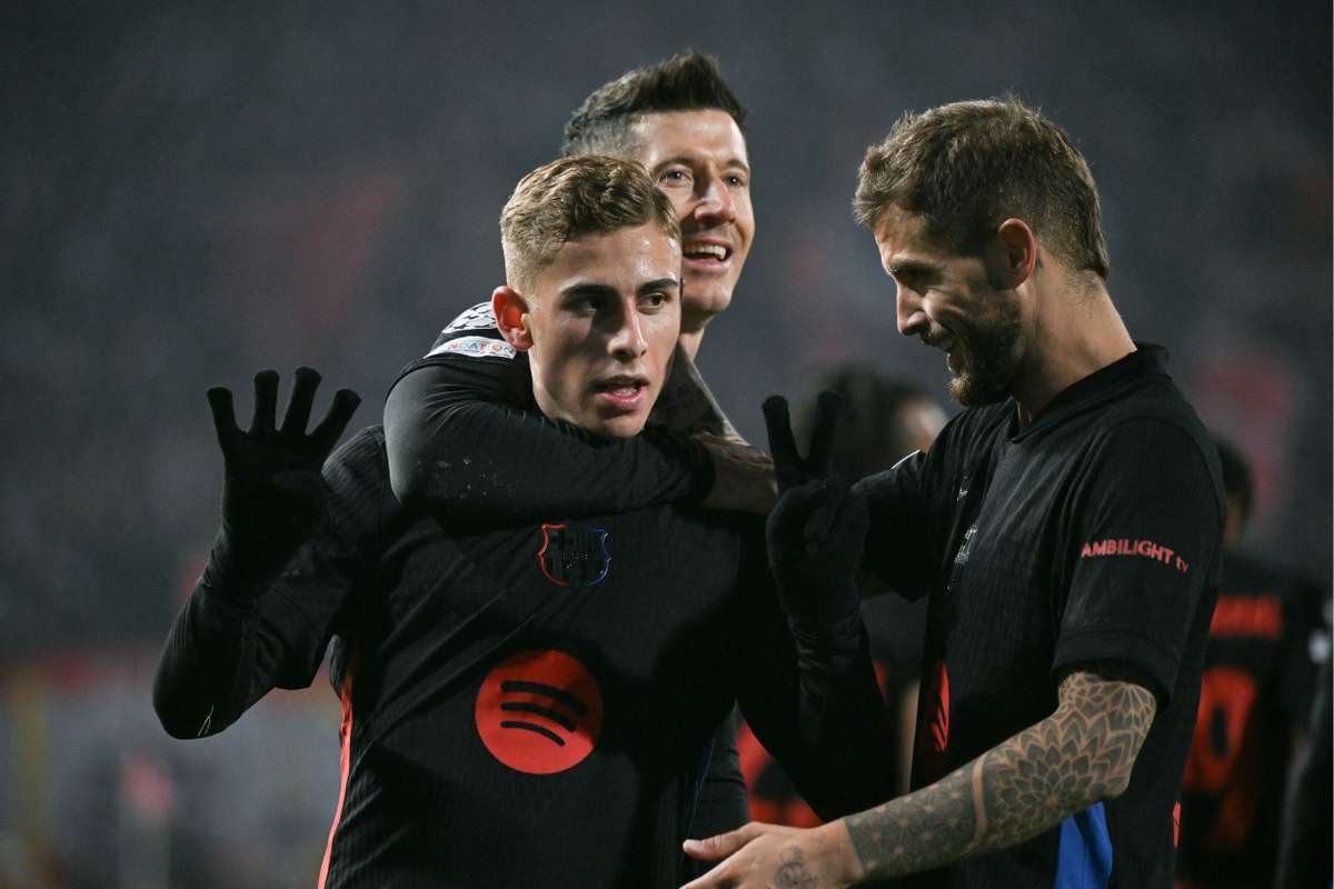 Five-star Barcelona continue sensational form with demolition of Crvena ...