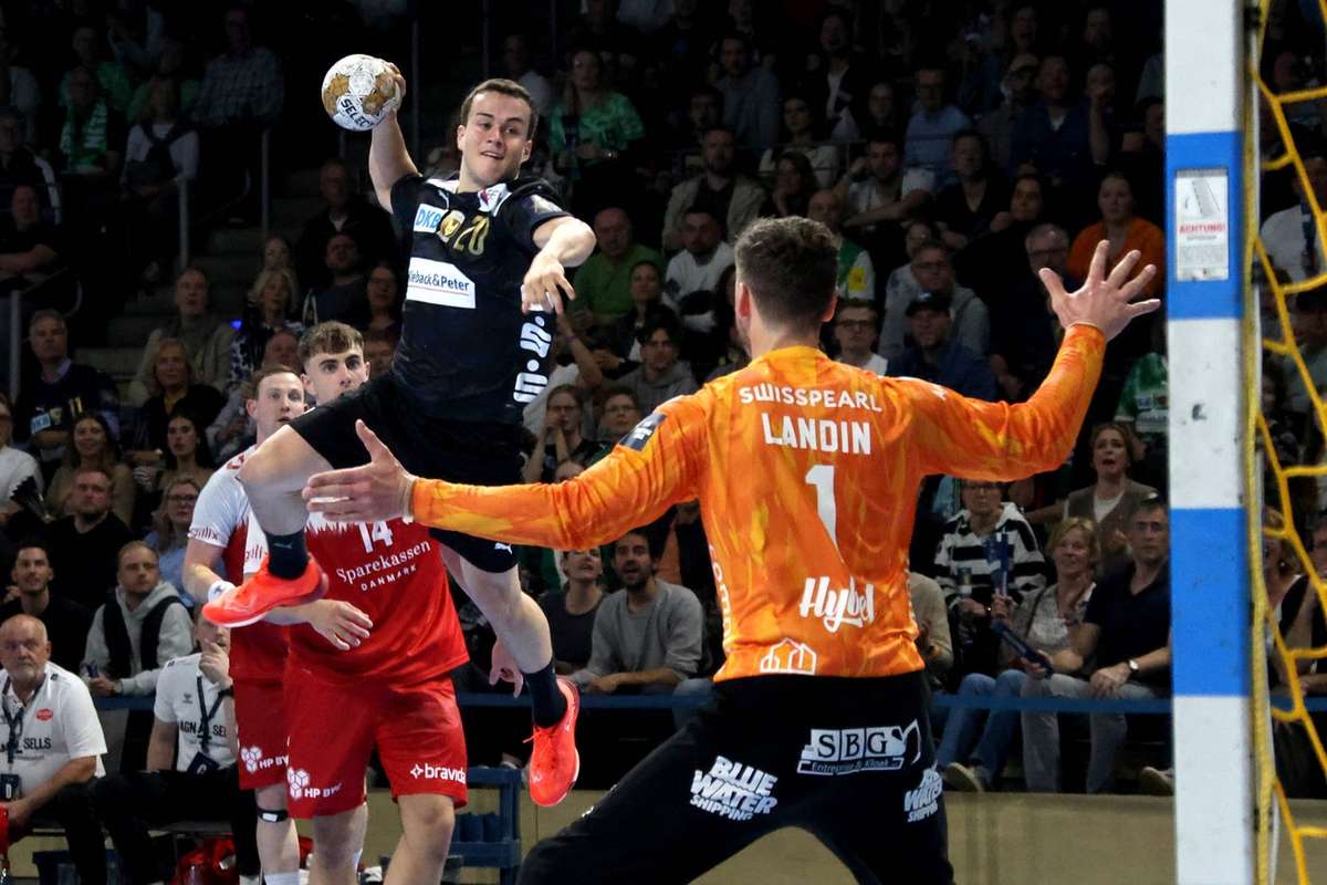 Aalborg keeper Niklas Landin to undergo surgery for knee injury ...