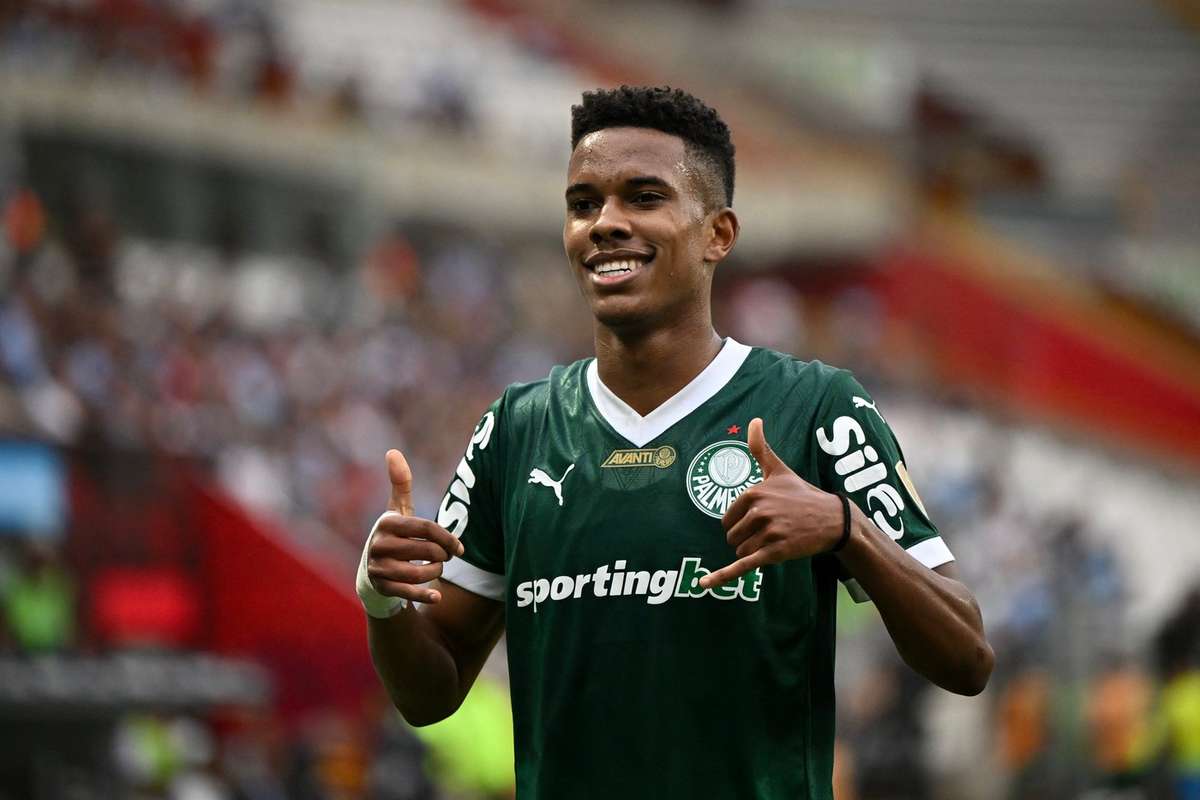 Chelsea signing Estevao: This Brazilian great brought me to tears ...