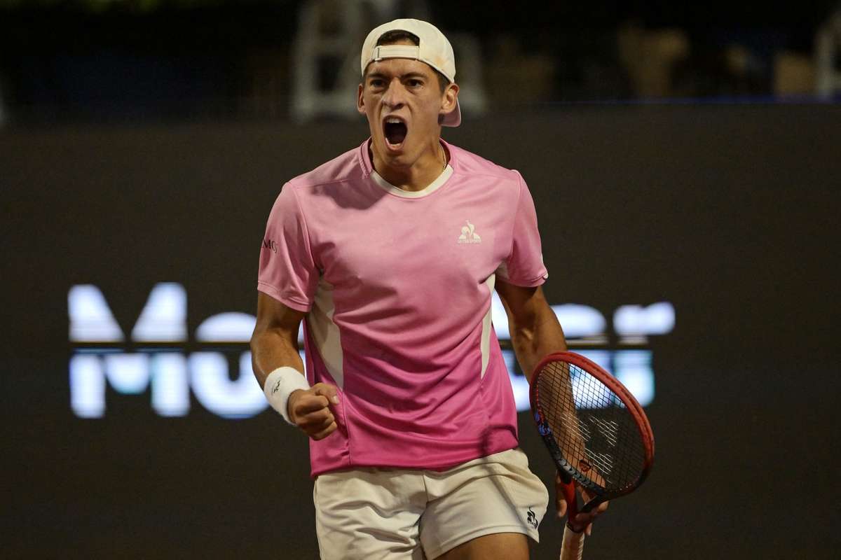 Sebastian Baez l-a învins pe campionul en-titre Marton Fucsovics și e ...