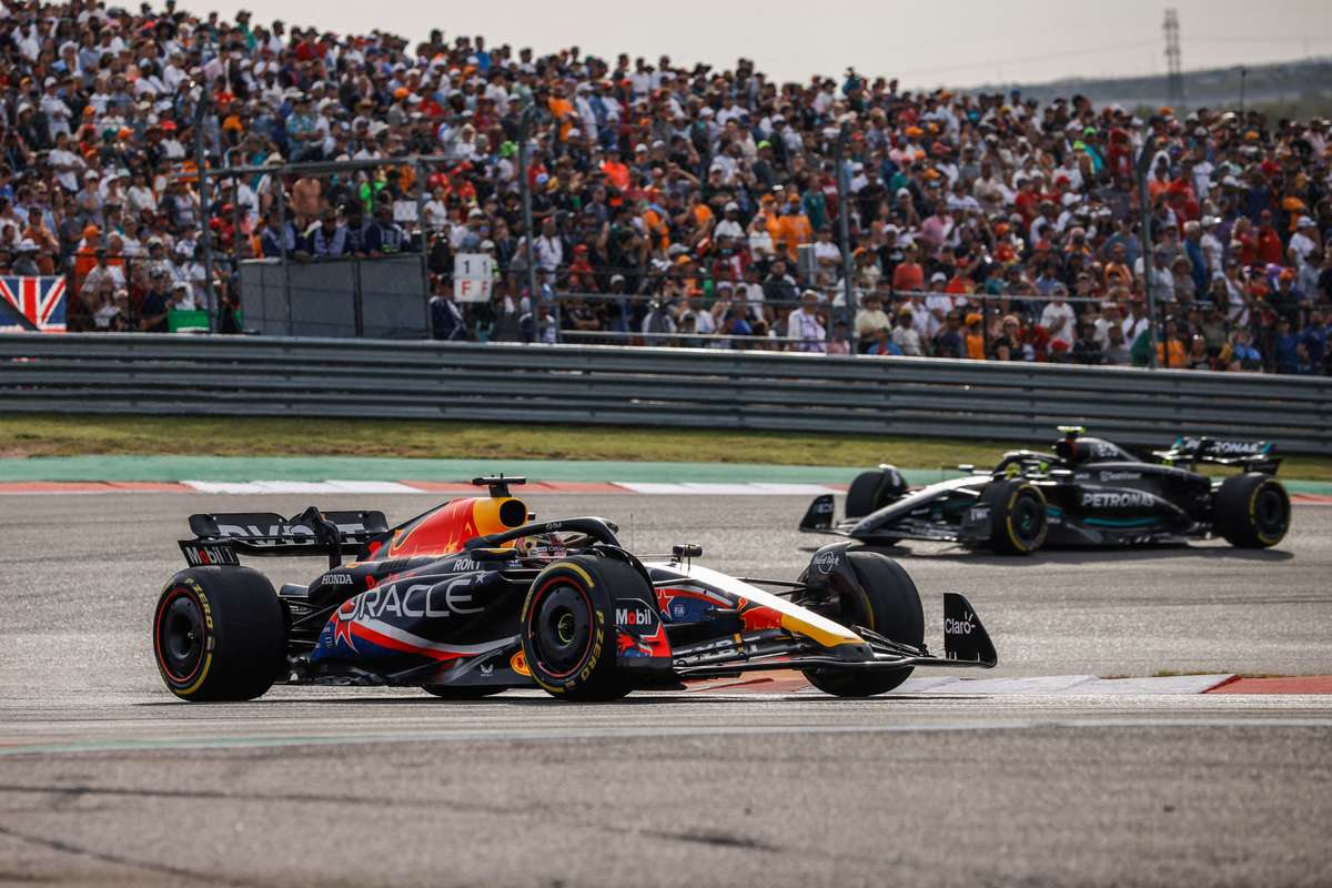 GP degli USA: Verstappen vince la gara sprint, Leclerc terzo dietro a Hamilton | Diretta.it
