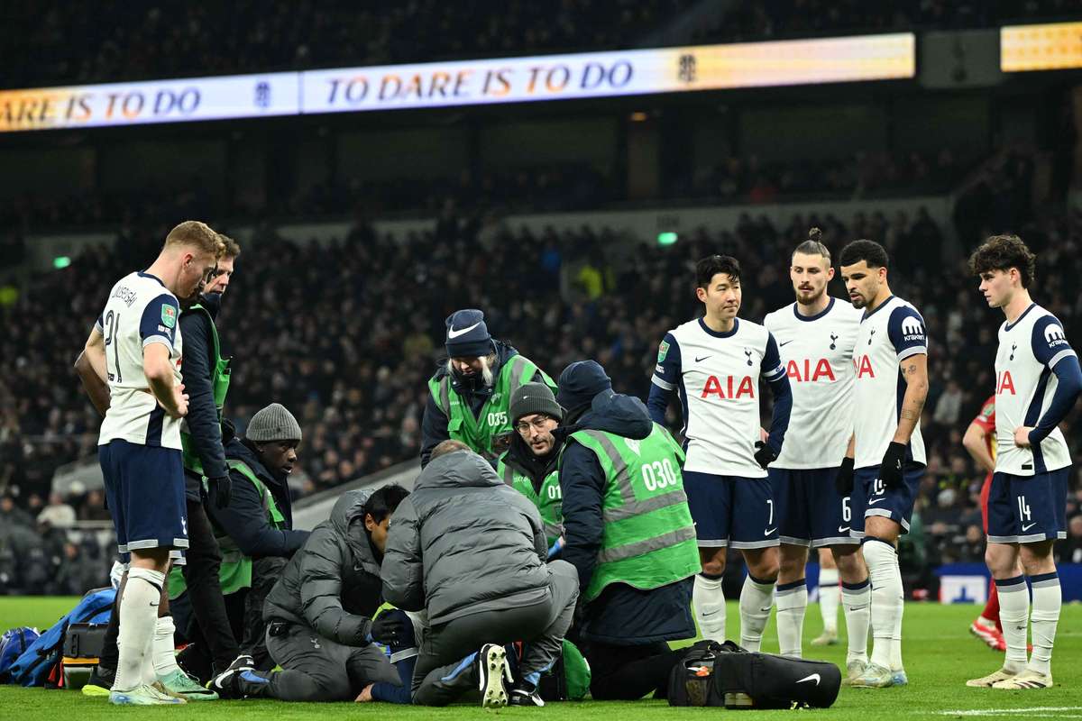 EFL Cup: Tottenham's Bentancur conscious after head injury sustained ...