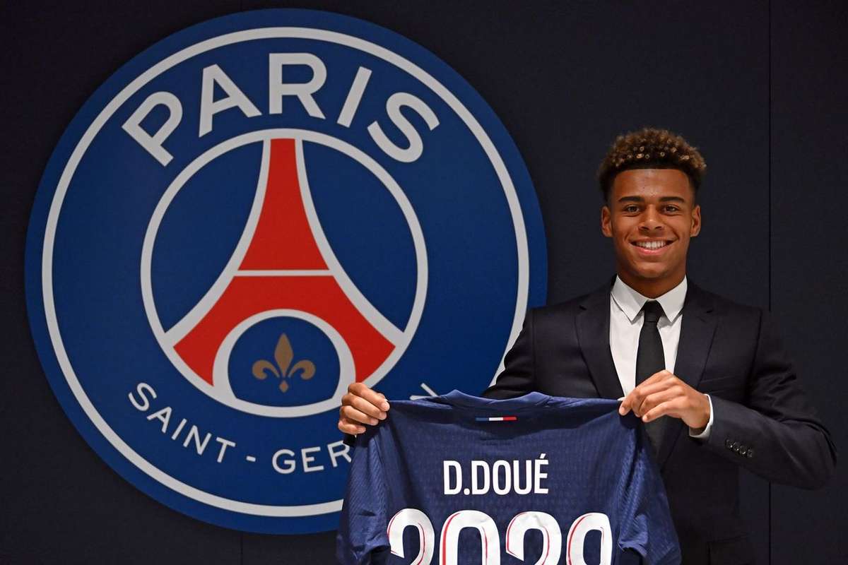 Désire Doue llega al PSG para reforzar la parcela de ataque | Flashscore.pe
