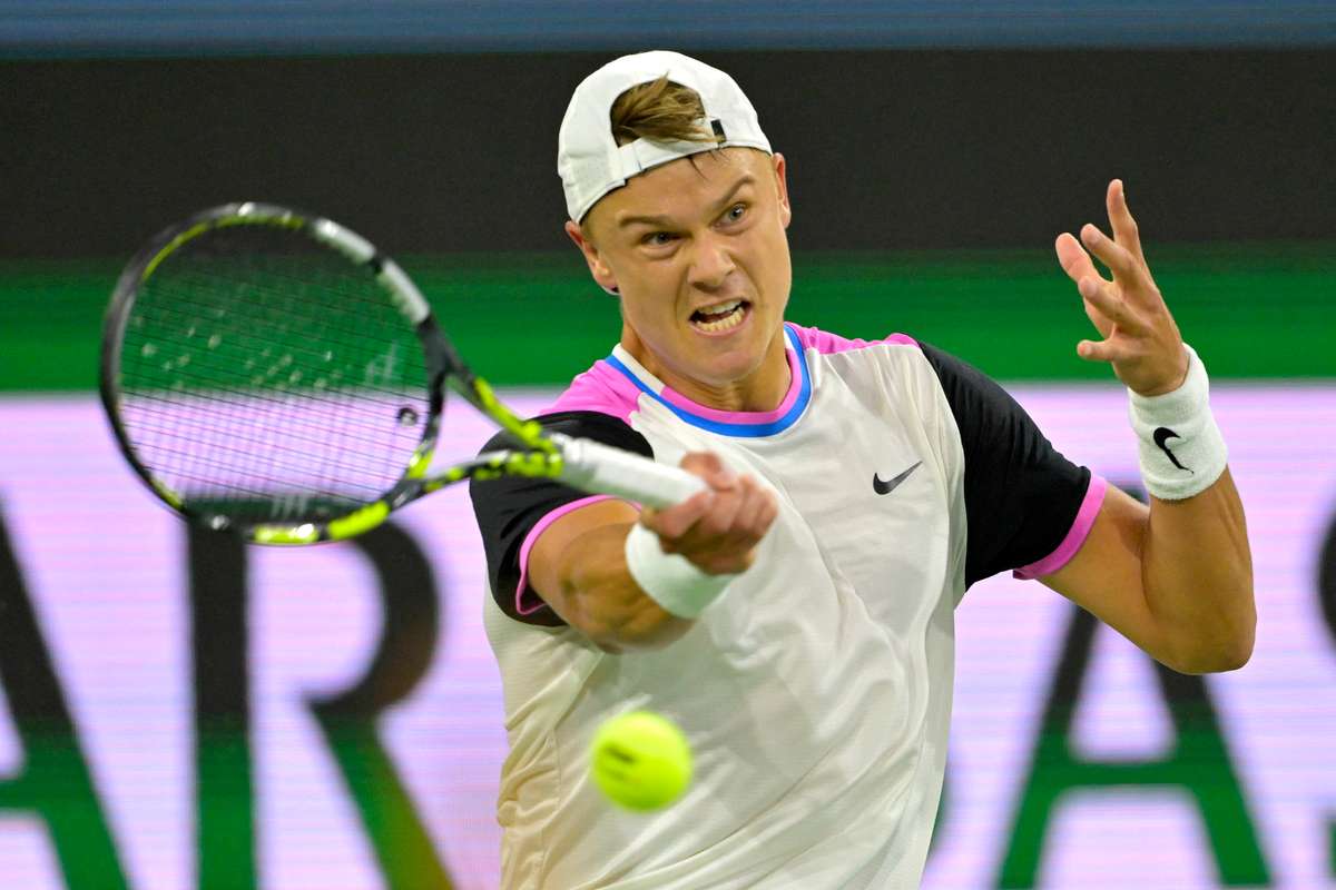 Rune and Medvedev set up quarter-final showdown, Ruud battles past ...