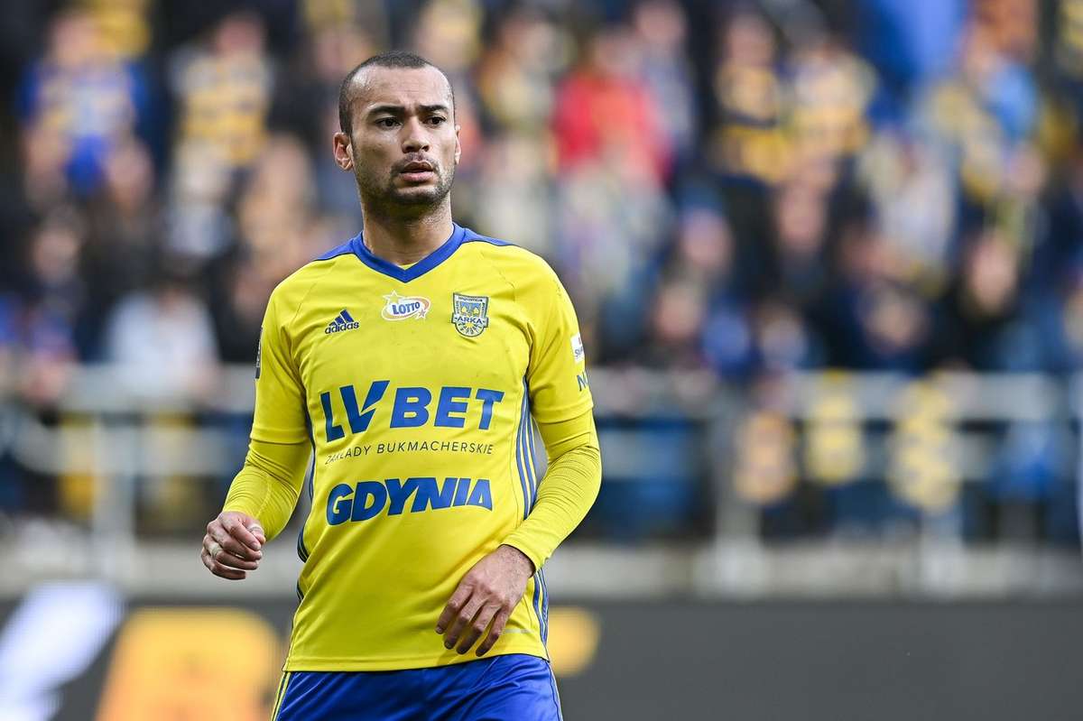 Marcus Vinícius termina carreira profissional na Polónia aos 39 anos ...