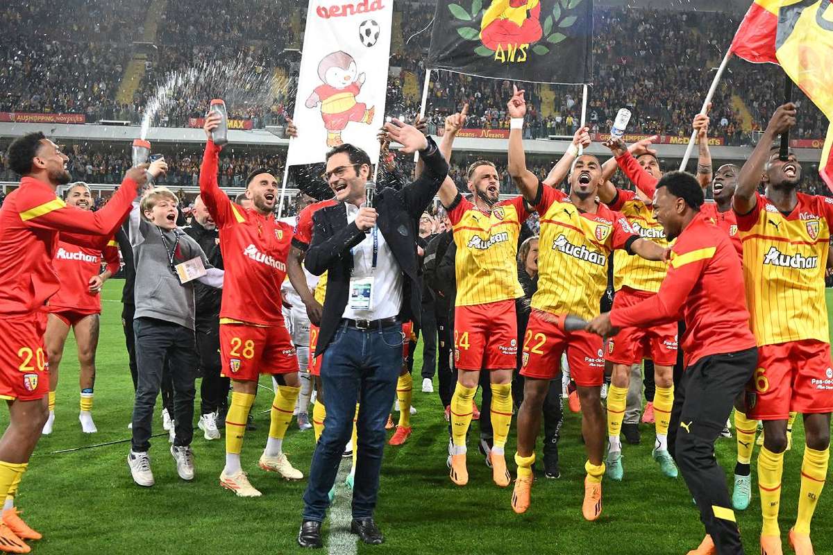 De la Ligue 2 à la Ligue des champion, le fol itinéraire des anciens du ...