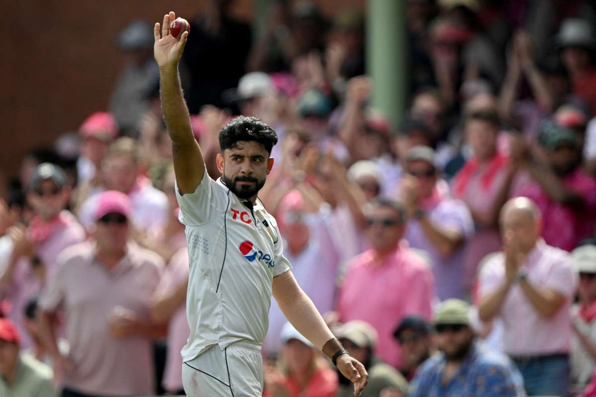 Pakistan claim lead against Australia in Sydney Test after Jamal takes ...