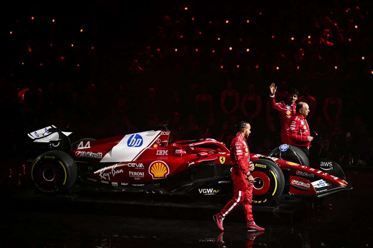 Formula 1, ecco la nuova Ferrari: la SF 25 presentata da Hamilton e Leclerc a Londra - VIDEO ...