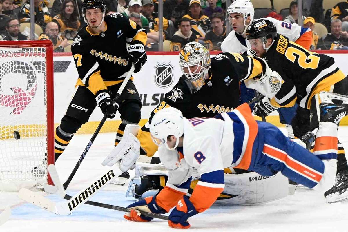 NHL: New York Islanders win in comeback, Dallas Stars edge Anaheim ...