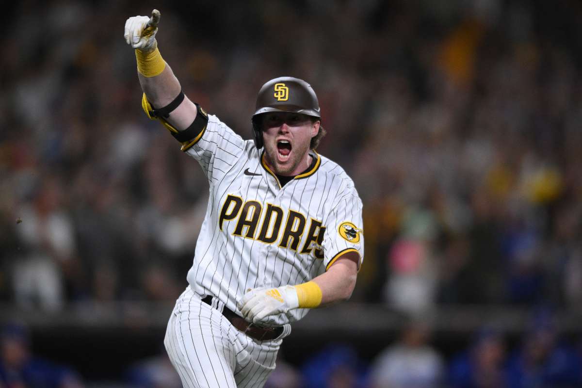 MLB roundup: Padres use big inning to advance, oust Dodgers ...