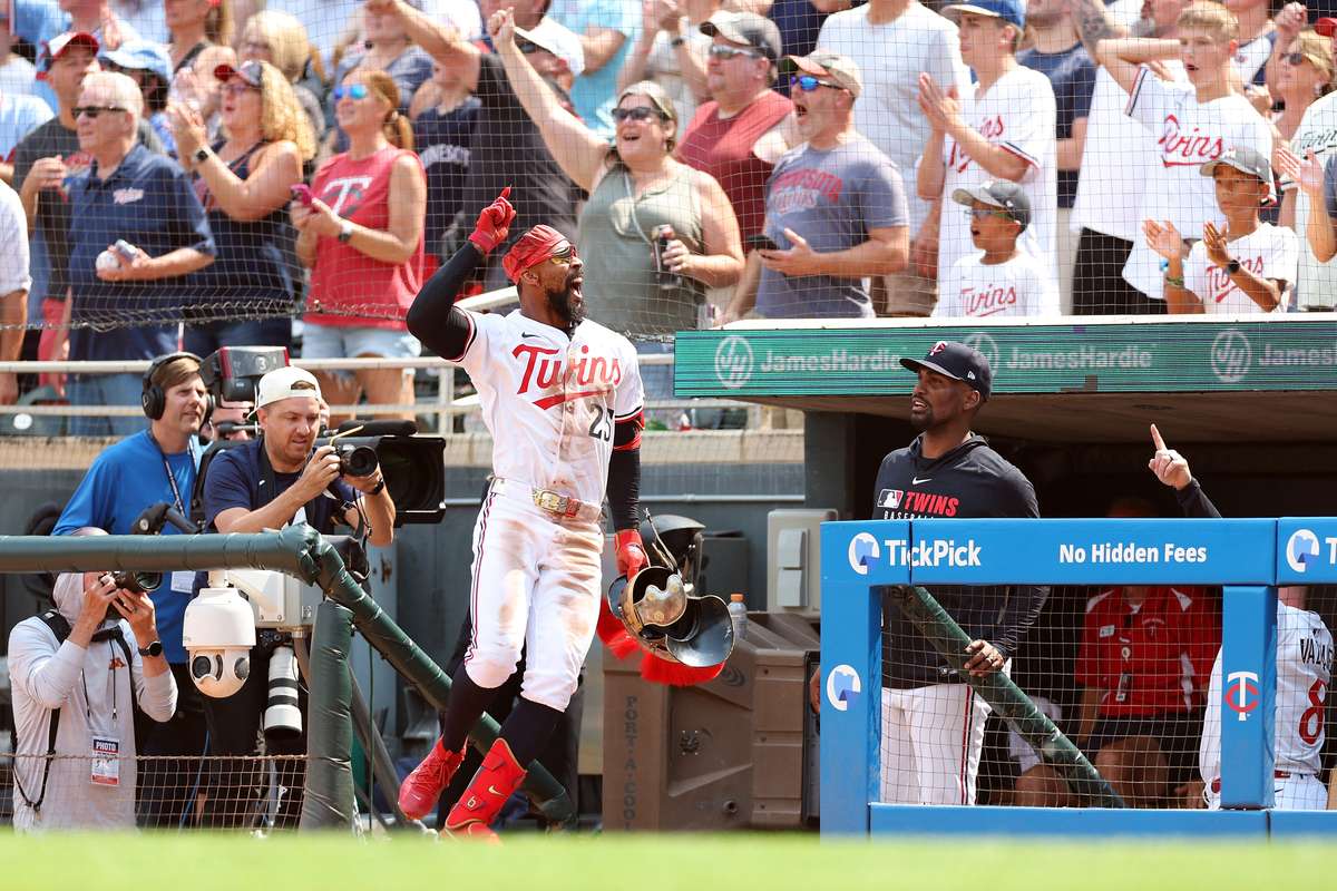 Twins All-Star Byron Buxton hits first cycle in Target Field's history ...