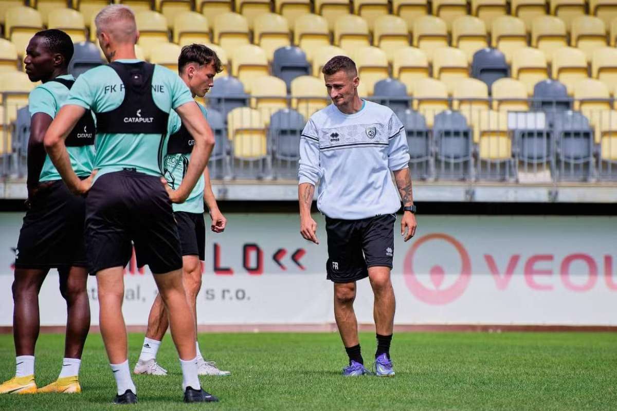 Škoda, že nepadol druhý gól. Po dobrom úvode sme hrali komplikovanejšie ...