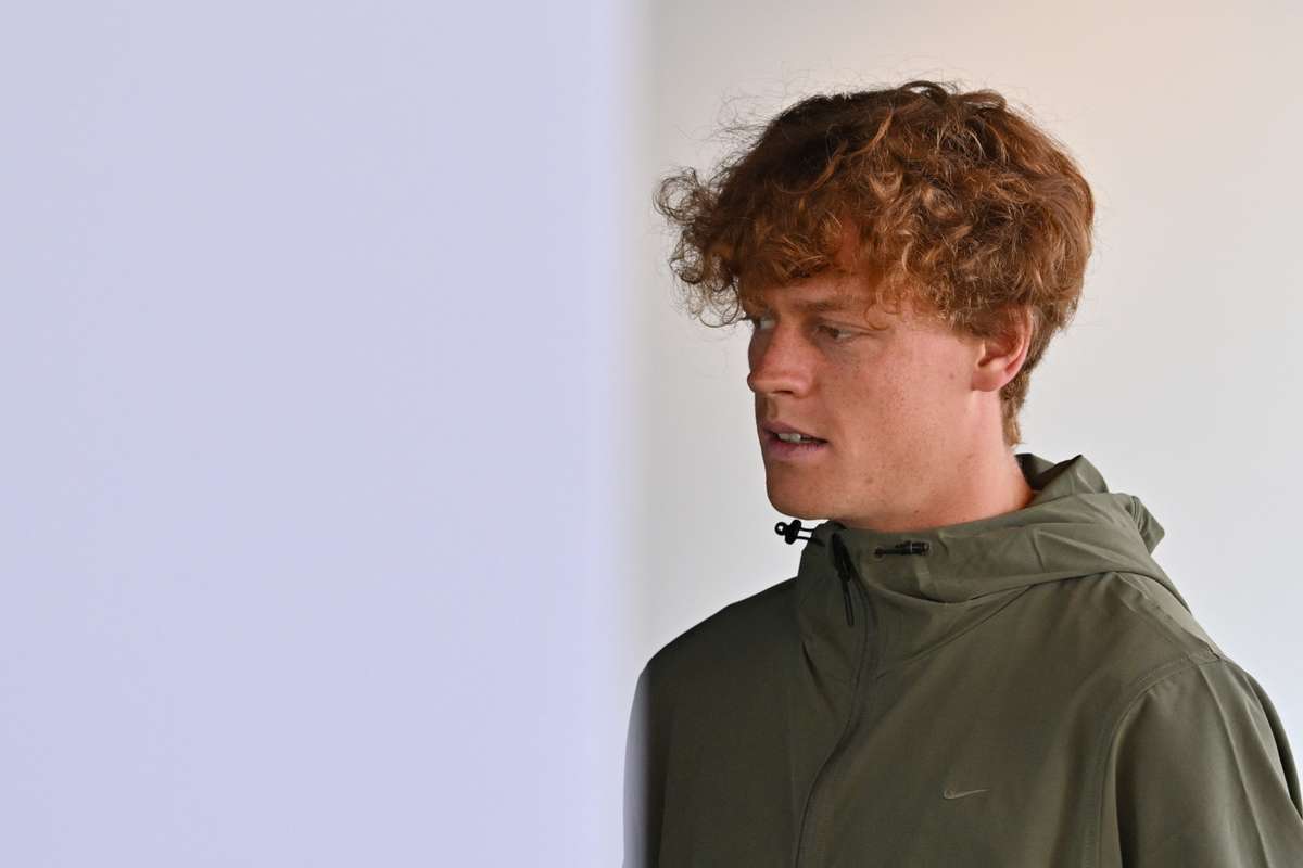 Injured Sinner back training on road to upcoming French Open ...