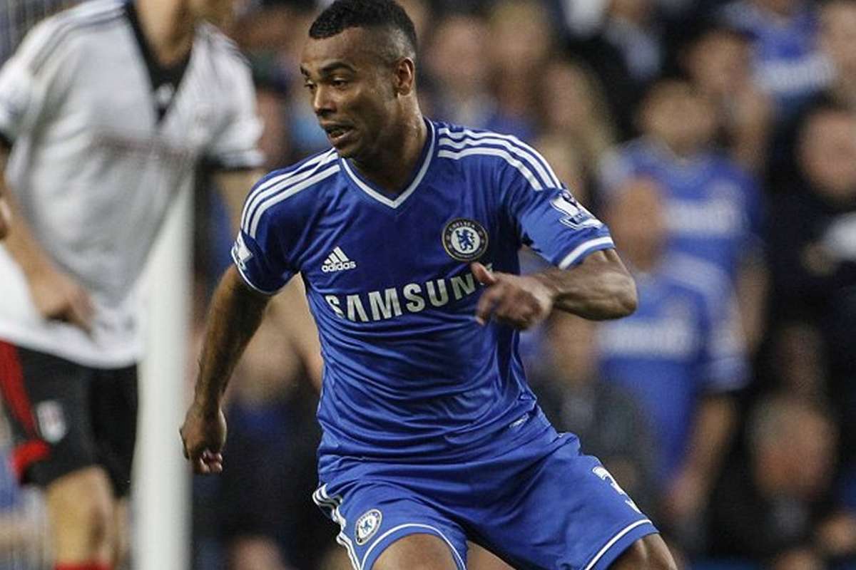 Chelsea legend Cole: Newcastle fullback Livramento can be as good as he ...