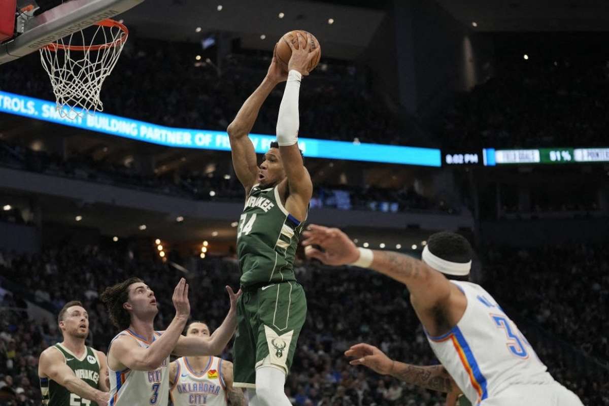 Les Bucks brisent le Thunder, les Sixers punissent Harden | Flashscore.fr