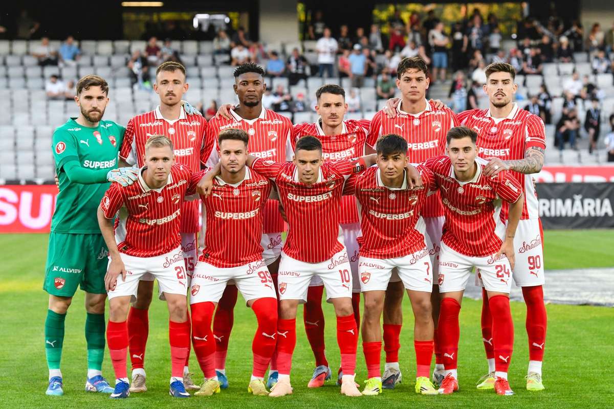 Oficial: Friday Adams é reforço do Cluj | Flashscore.pt