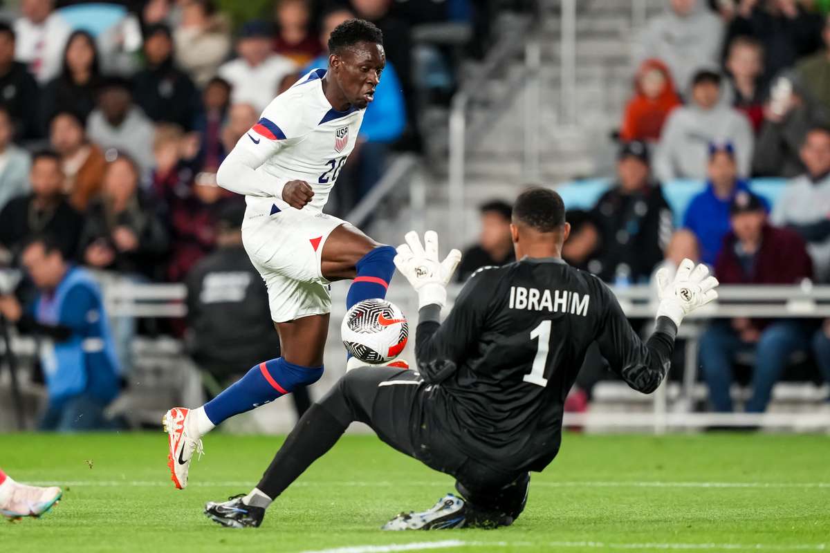 Les États-Unis battent Oman en match amical 4-0 grâce à Balogun ...