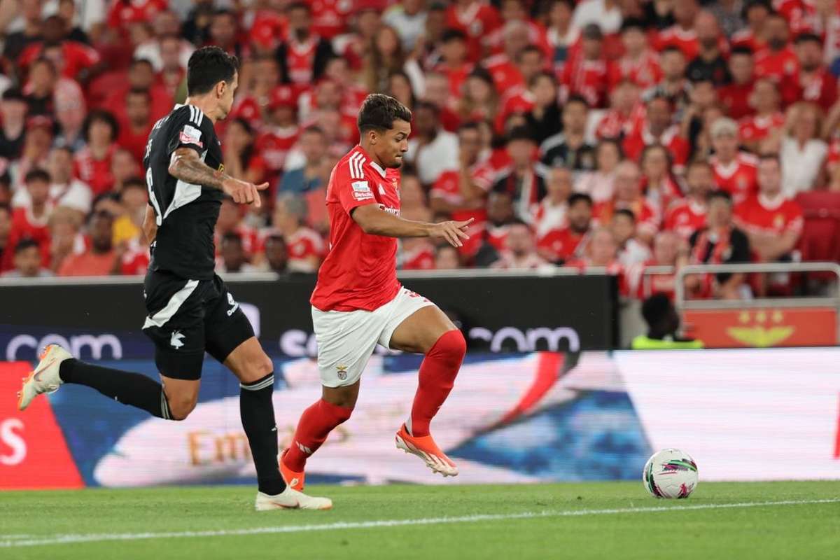 Jorge Jesus tenta levar Marcos Leonardo do Benfica | Flashscore.pt
