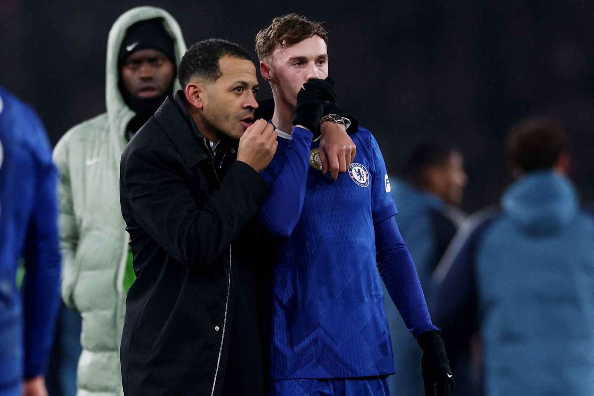 WATCH: Chelsea boss Rosenior loses rag with Arsenal players before ...