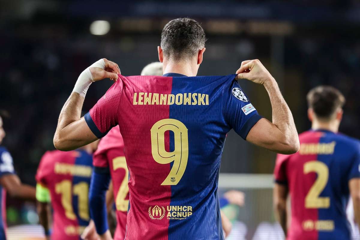 Lewandowski scores 100th Champions League goal to help Barcelona to ...