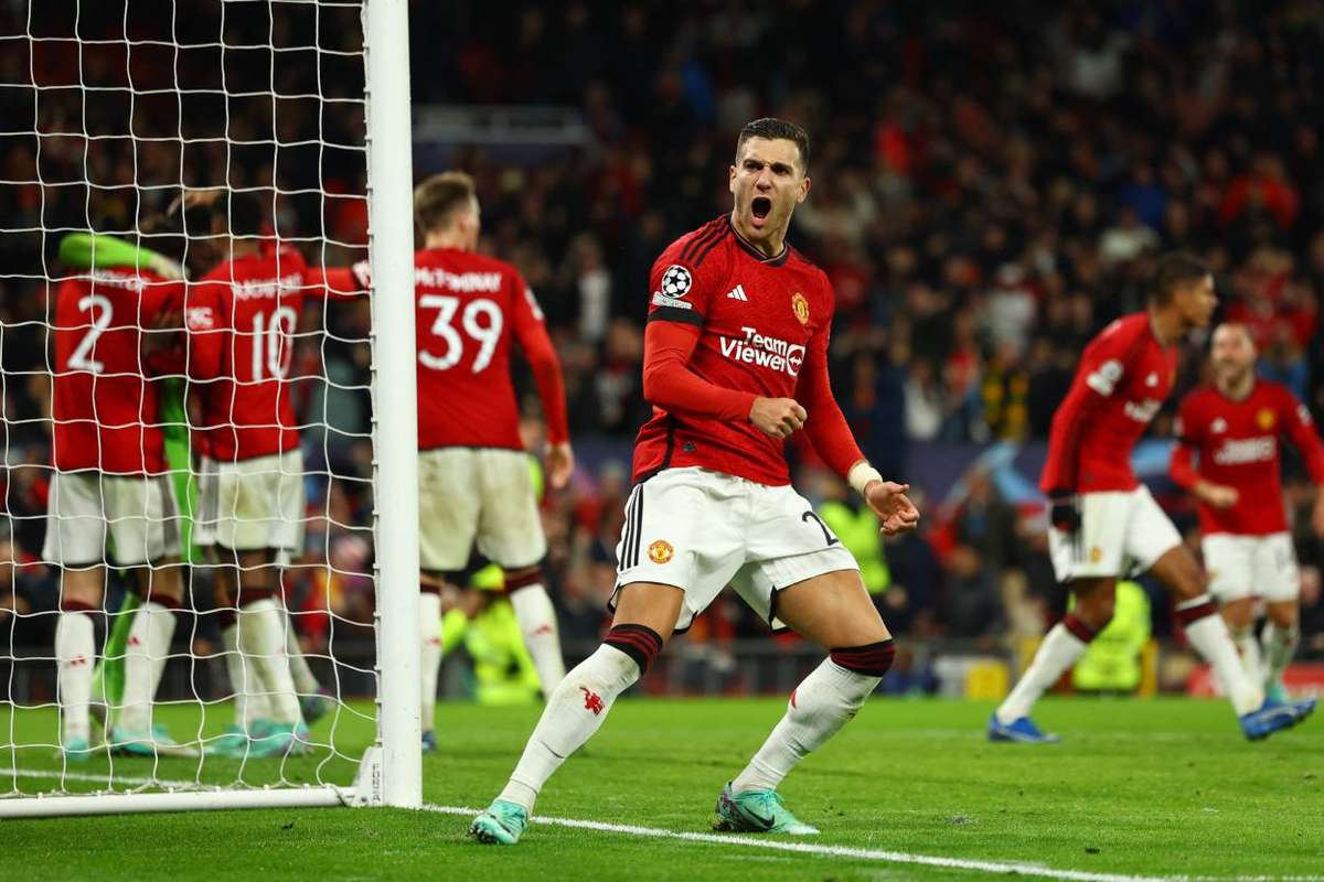 Manchester United show signs of life, but City offer real test in derby ...