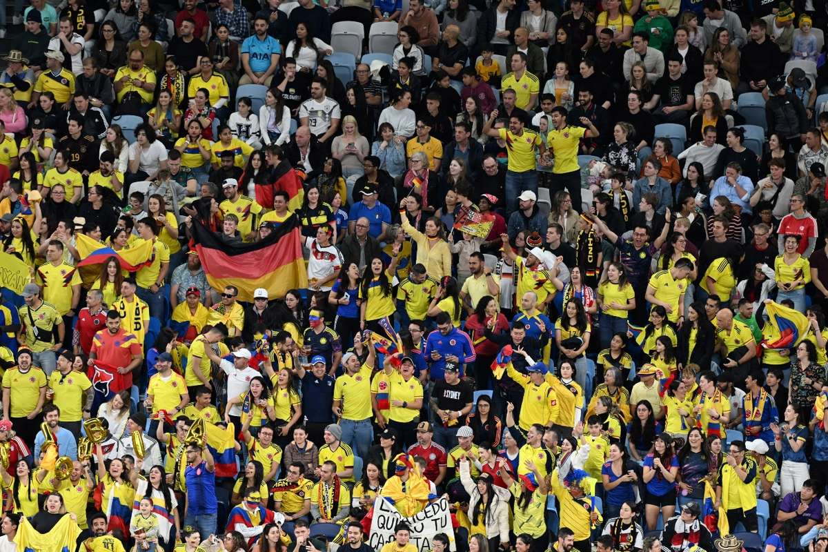 Passionate Colombia supporters set new standard at Women's World Cup ...