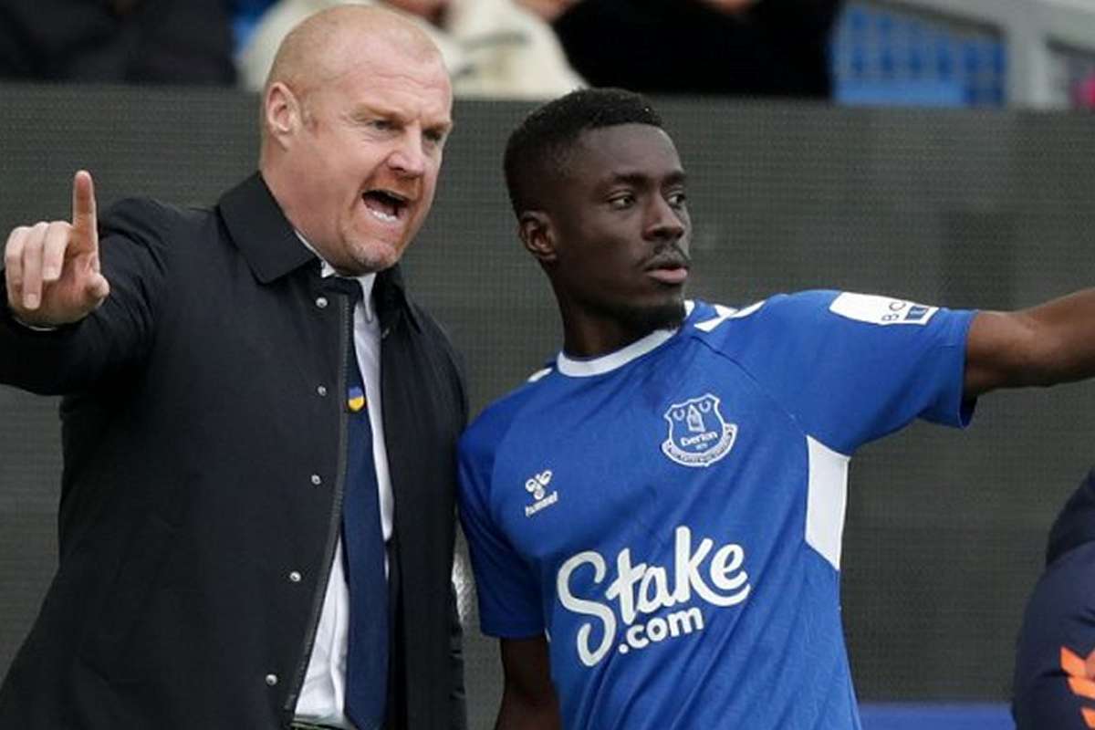 Dyche confirms Everton star Ali has picked up another frustrating ...