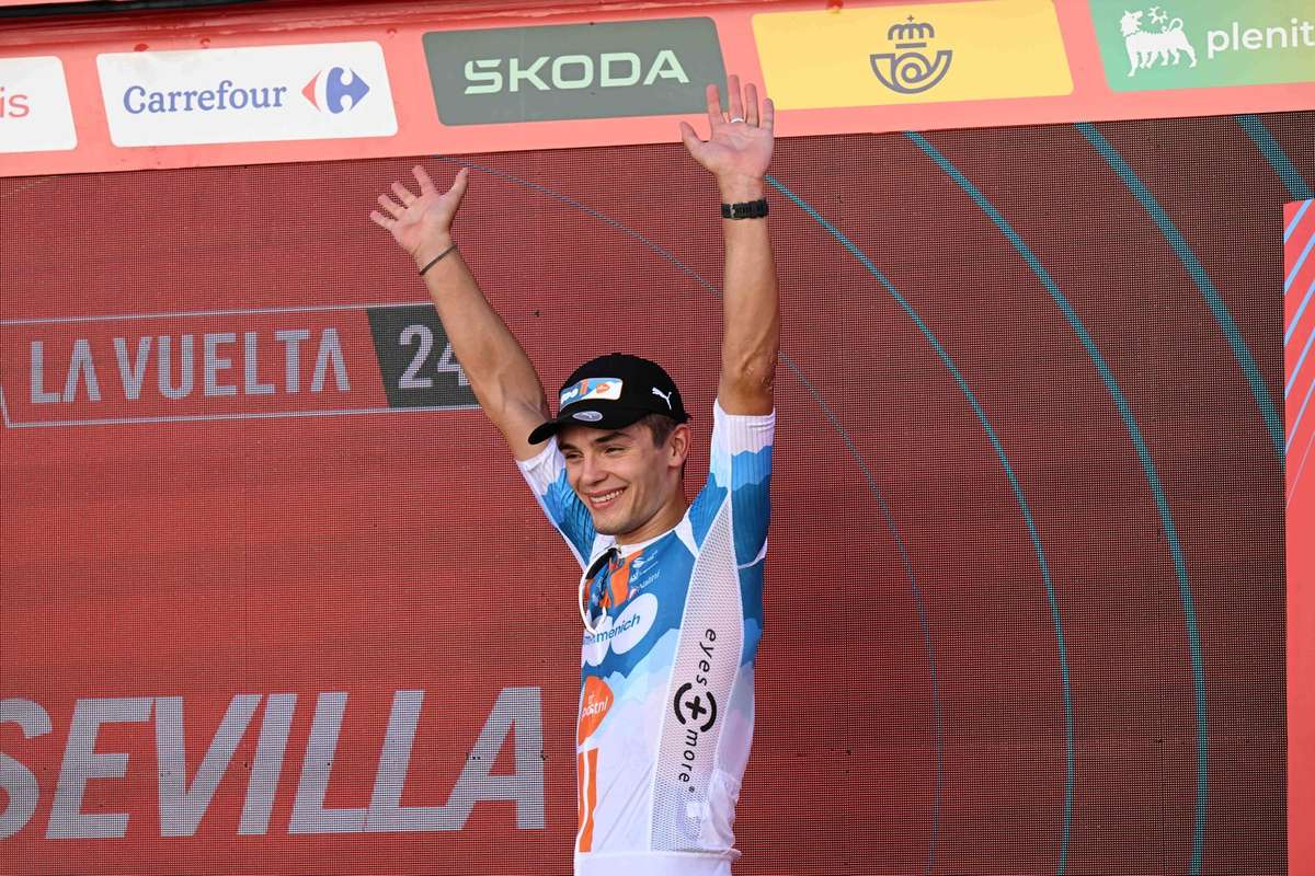 V bundě a kulichu za triumfem na Vueltě. Jak talentovaný Bittner skolil ...