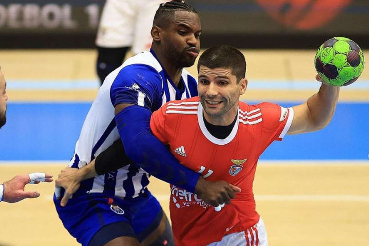 Andebol: árbitros marcam greve para os dias 22, 23 e 25 de abril, em ...