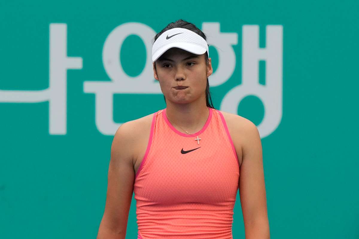 Emma Raducanu retires as Daria Kasatkina and Beatriz Haddad Maia reach ...