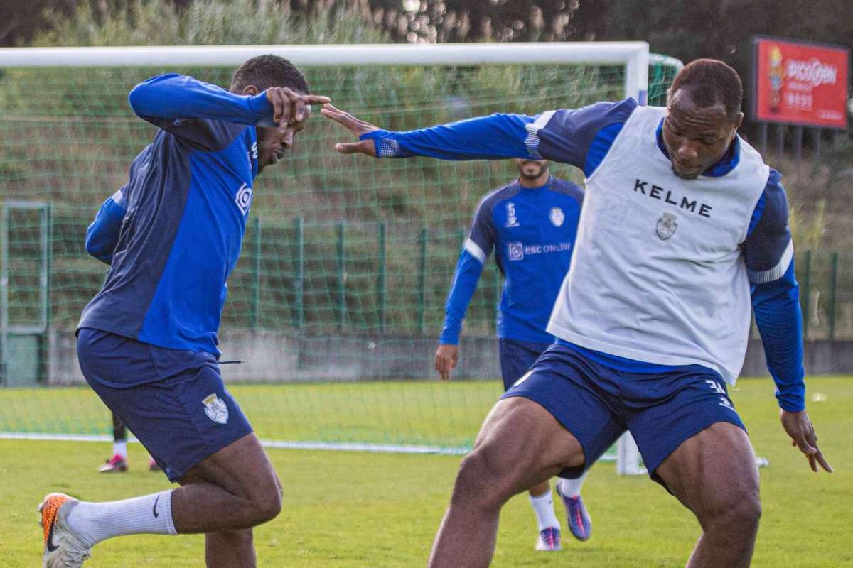 Oficial: Kevin Quejada deixa o Feirense e regressa à Colômbia ...