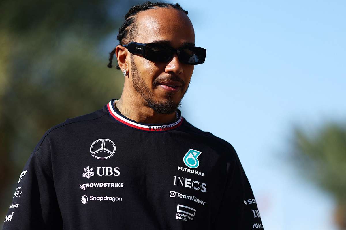 Lewis Hamilton admits 'it's a shock' as Mercedes top Bahrain practice | Flashscore.co.za