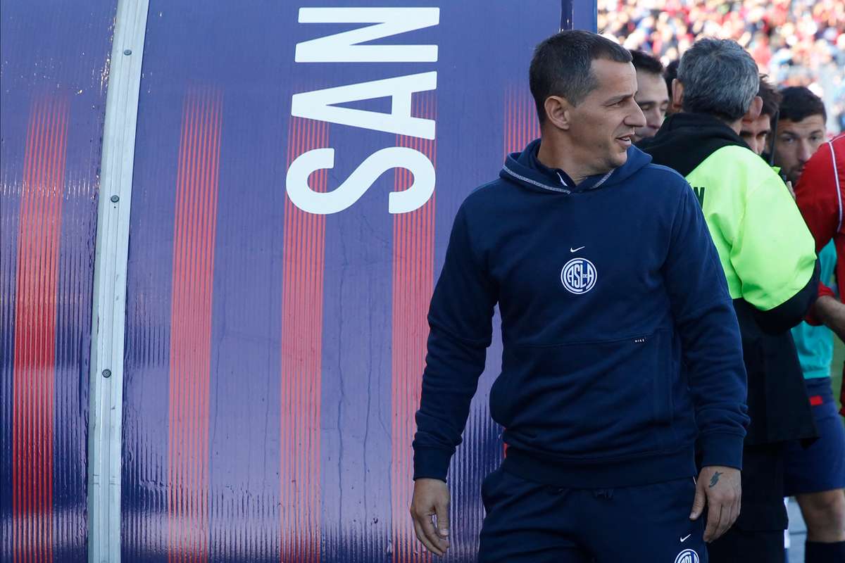 Leandro Romangoli steps down as San Lorenzo head coach | Flashscore.com