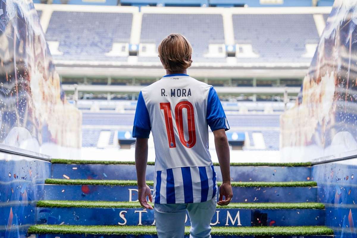 Rodrigo Mora e os objetivos no FC Porto: "Estrear-me na equipa principal e ser campeão nacional ...