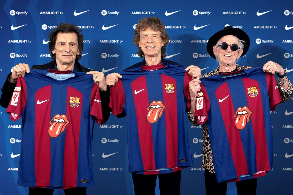 Barcelona get ready to rock with Rolling Stones logo on shirt for ...