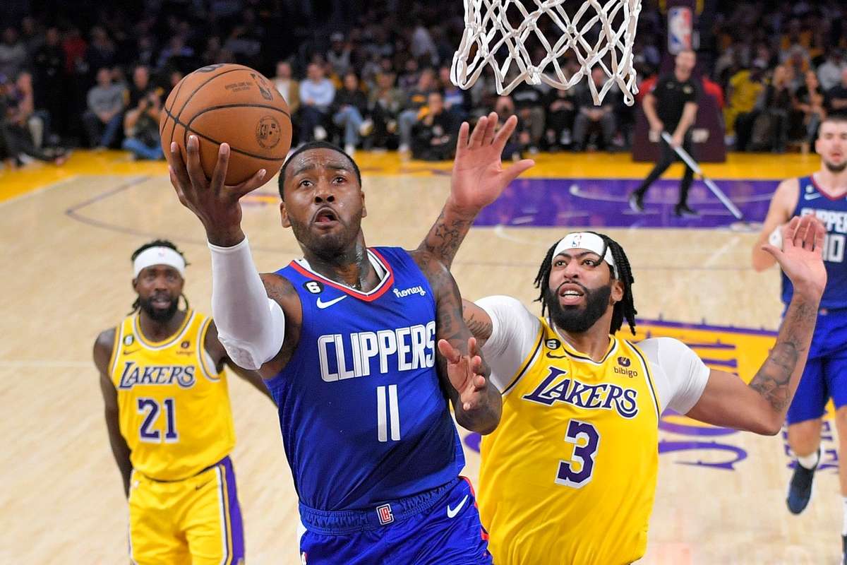 LA Clippers celebrate Leonard return with victory over rival Lakers ...